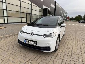 White Volkswagen ID.3 2020 in Kupiskis, with an engine capacity of 0.00 L and mileage of 48 thousand km for 14200 €, photo 5 on AUTOMOTO.COM.LV