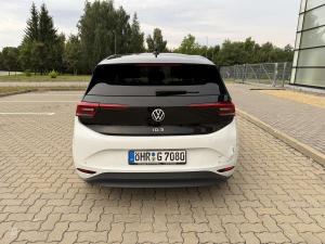 White Volkswagen ID.3 2020 in Kupiskis, with an engine capacity of 0.00 L and mileage of 48 thousand km for 14200 €, photo 10 on AUTOMOTO.COM.LV