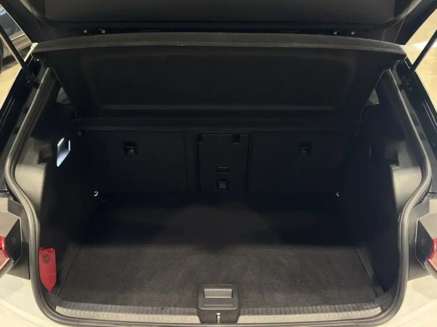 Balts Volkswagen ID.3 2020 Mārupe, ar dzinēja tilpumu 0.00 L un nobraukumu 68 tūkst. km par 22990 €, foto 6 vietnē AUTOMOTO.COM.LV