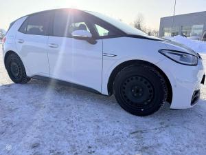 Balts Volkswagen ID.3 2022 Šauļi, ar dzinēja tilpumu 0.00 L un nobraukumu 32 tūkst. km par 15950 €, foto 3 vietnē AUTOMOTO.COM.LV