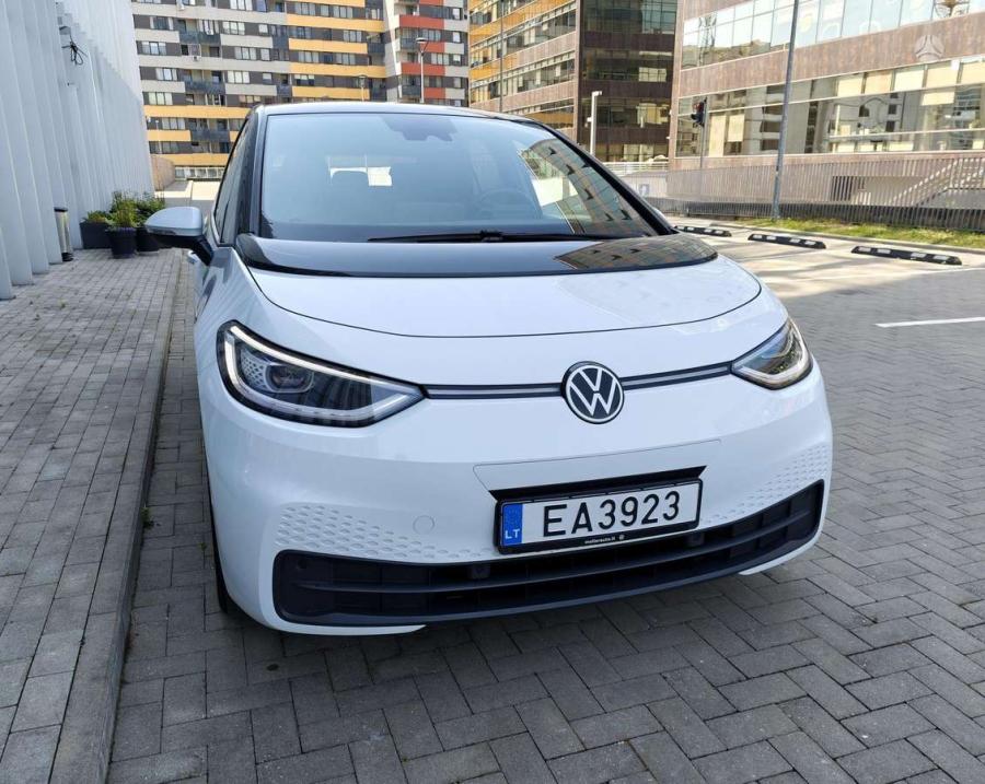 Balts Volkswagen ID.3 2022 Viļņa, ar dzinēja tilpumu 0.00 L un nobraukumu 71 tūkst. km par 25500 €, foto 4 vietnē AUTOMOTO.COM.LV
