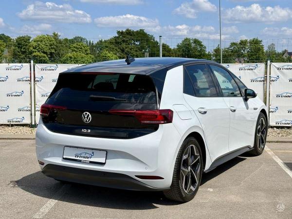 White Volkswagen ID.3 2022 in Vilnius, with an engine capacity of 0.00 L and mileage of 99 thousand km for 20900 €, photo 2 on AUTOMOTO.COM.LV