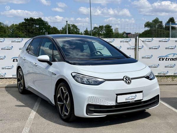 White Volkswagen ID.3 2022 in Vilnius, with an engine capacity of 0.00 L and mileage of 99 thousand km for 20900 €, photo 3 on AUTOMOTO.COM.LV