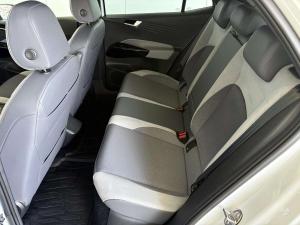White Volkswagen ID.3 2022 in Vilnius, with an engine capacity of 0.00 L and mileage of 99 thousand km for 20900 €, photo 21 on AUTOMOTO.COM.LV
