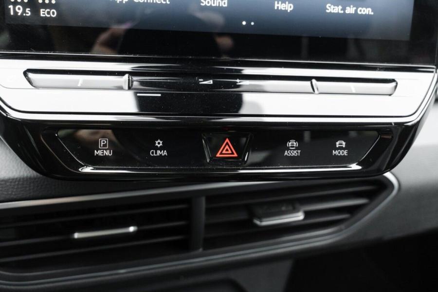 Balts Volkswagen ID.3 2022 Rīga, ar dzinēja tilpumu 0.00 L un nobraukumu 82 tūkst. km par 24650 €, foto 15 vietnē AUTOMOTO.COM.LV