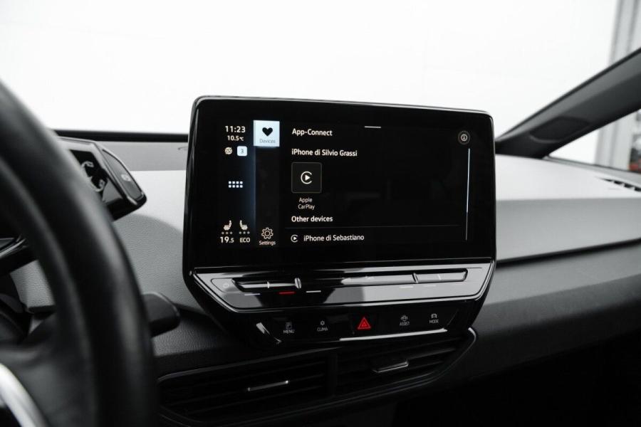 Balts Volkswagen ID.3 2022 Rīga, ar dzinēja tilpumu 0.00 L un nobraukumu 82 tūkst. km par 24650 €, foto 17 vietnē AUTOMOTO.COM.LV