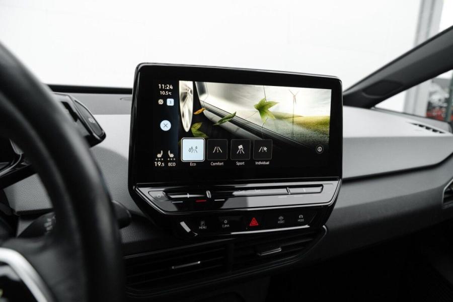Balts Volkswagen ID.3 2022 Rīga, ar dzinēja tilpumu 0.00 L un nobraukumu 82 tūkst. km par 24650 €, foto 25 vietnē AUTOMOTO.COM.LV