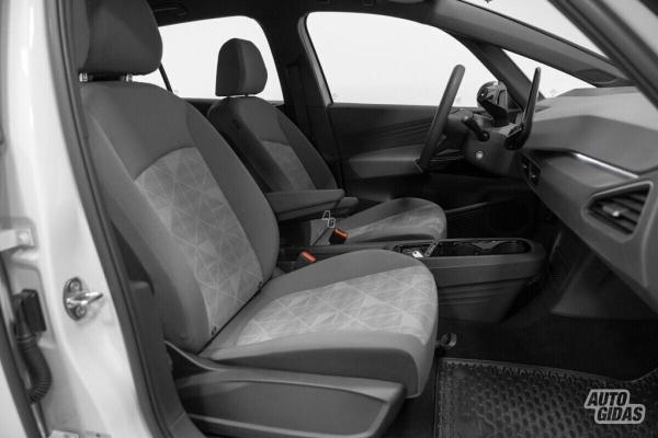 White Volkswagen ID.3 2023 in Vilnius, with an engine capacity of 0.00 L and mileage of 55 thousand km for 24900 €, photo 7 on AUTOMOTO.COM.LV