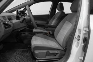 White Volkswagen ID.3 2023 in Vilnius, with an engine capacity of 0.00 L and mileage of 55 thousand km for 23900 €, photo 6 on AUTOMOTO.COM.LV