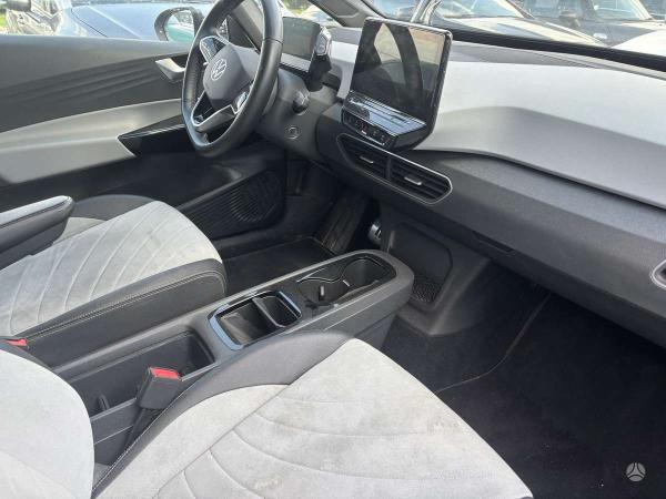 White Volkswagen ID.3 2023 in Kaunas, with an engine capacity of 0.00 L and mileage of 48 thousand km for 9900 €, photo 8 on AUTOMOTO.COM.LV