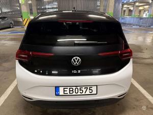 White Volkswagen ID.3 2023 in Vilnius, with an engine capacity of 0.00 L and mileage of 30 thousand km for 22900 €, photo 5 on AUTOMOTO.COM.LV