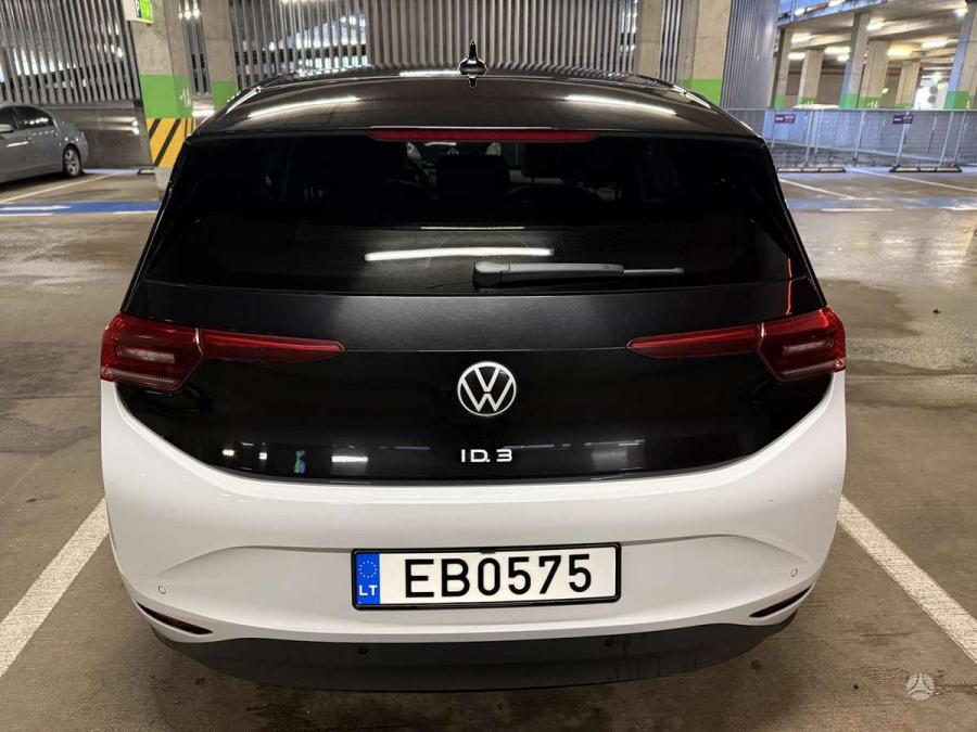 White Volkswagen ID.3 2023 in Vilnius, with an engine capacity of 0.00 L and mileage of 30 thousand km for 22900 €, photo 5 on AUTOMOTO.COM.LV