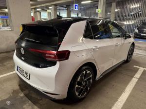 White Volkswagen ID.3 2023 in Vilnius, with an engine capacity of 0.00 L and mileage of 30 thousand km for 22900 €, photo 6 on AUTOMOTO.COM.LV