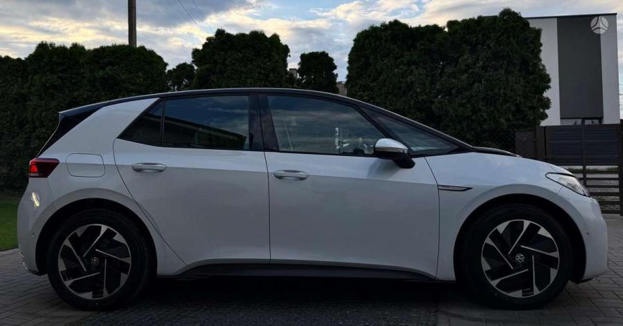 Balts Volkswagen ID.3 2023 Kauņa, ar dzinēja tilpumu 0.00 L un nobraukumu 50 tūkst. km par 19500 €, foto 4 vietnē AUTOMOTO.COM.LV