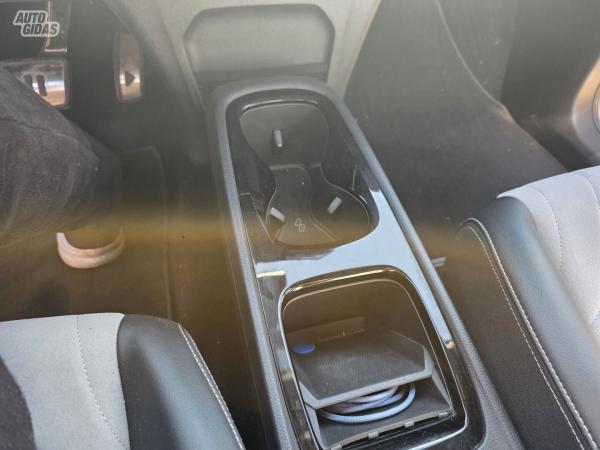 Balts Volkswagen ID.3 2023 Palanga, ar dzinēja tilpumu 0.00 L un nobraukumu 44 tūkst. km par 26300 €, foto 9 vietnē AUTOMOTO.COM.LV