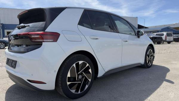 Balts Volkswagen ID.3 2024 Šauļi, ar dzinēja tilpumu 0.00 L un nobraukumu 10 tūkst. km par 23900 €, foto 4 vietnē AUTOMOTO.COM.LV
