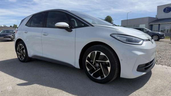 Balts Volkswagen ID.3 2024 Šauļi, ar dzinēja tilpumu 0.00 L un nobraukumu 10 tūkst. km par 23900 €, foto 3 vietnē AUTOMOTO.COM.LV