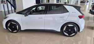 White Volkswagen ID.3 2025 in Siauliai, with an engine capacity of 0.00 L and mileage of 41 thousand km for 31900 €, photo 10 on AUTOMOTO.COM.LV