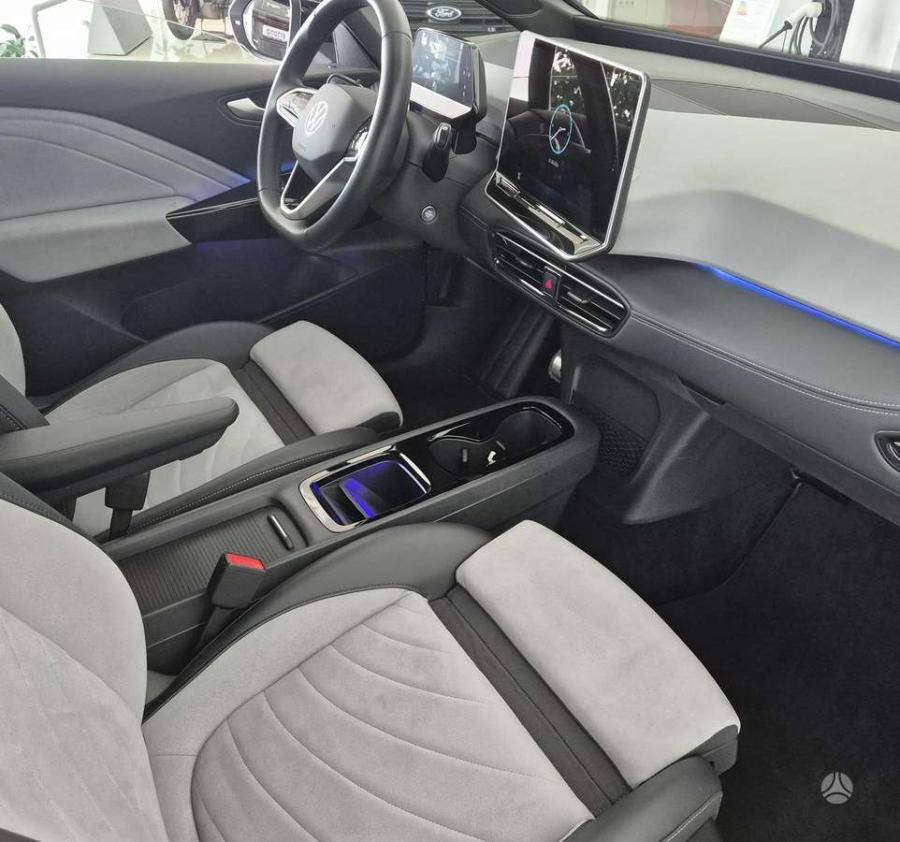 White Volkswagen ID.3 2025 in Siauliai, with an engine capacity of 0.00 L and mileage of 41 thousand km for 31900 €, photo 18 on AUTOMOTO.COM.LV