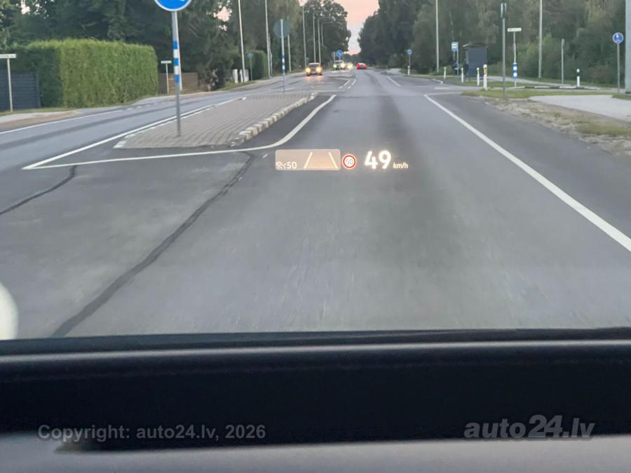 Белый Фольксваген ID.3 2020 в Пярну, объемом двигателя 0.00 л и пробегом 78 тыс. км за 22900 €, фото 14 на AUTOMOTO.COM.LV