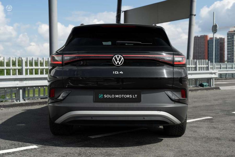 Black Volkswagen ID.4 2021 in Vilnius, with an engine capacity of 0.00 L and mileage of 124 thousand km for 20950 €, photo 5 on AUTOMOTO.COM.LV