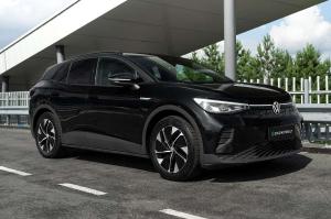 Black Volkswagen ID.4 2021 in Vilnius, with an engine capacity of 0.00 L and mileage of 124 thousand km for 20950 €, photo 9 on AUTOMOTO.COM.LV
