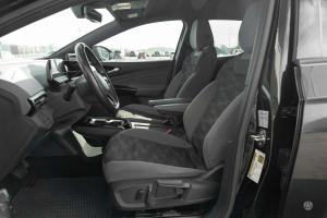 Black Volkswagen ID.4 2021 in Vilnius, with an engine capacity of 0.00 L and mileage of 124 thousand km for 20950 €, photo 14 on AUTOMOTO.COM.LV