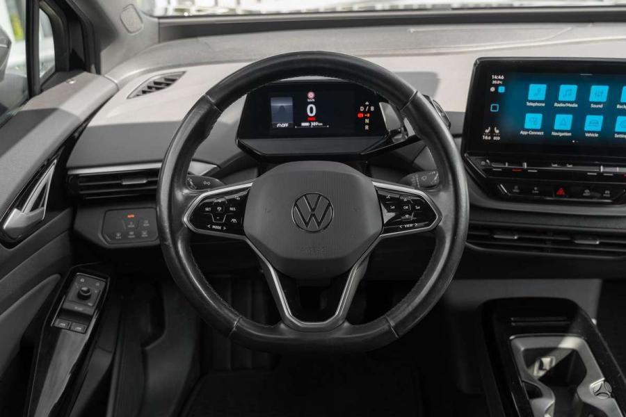 Black Volkswagen ID.4 2021 in Vilnius, with an engine capacity of 0.00 L and mileage of 124 thousand km for 20950 €, photo 18 on AUTOMOTO.COM.LV