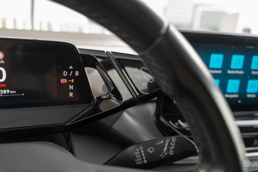 Black Volkswagen ID.4 2021 in Vilnius, with an engine capacity of 0.00 L and mileage of 124 thousand km for 20950 €, photo 22 on AUTOMOTO.COM.LV