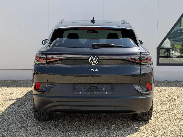 Black Volkswagen ID.4 2022 in Siauliai, with an engine capacity of 0.00 L and mileage of 69 thousand km for 25499 €, photo 6 on AUTOMOTO.COM.LV