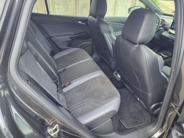 Melns Volkswagen ID.4 2022 Mažeikiai, ar dzinēja tilpumu 0.00 L un nobraukumu 84 tūkst. km par 15500 €, foto 10 vietnē AUTOMOTO.COM.LV