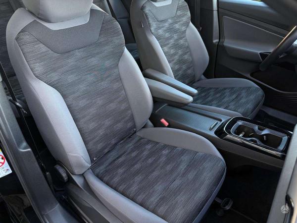 Melns Volkswagen ID.4 2022 Viļņa, ar dzinēja tilpumu 0.00 L un nobraukumu 65 tūkst. km par 26450 €, foto 8 vietnē AUTOMOTO.COM.LV