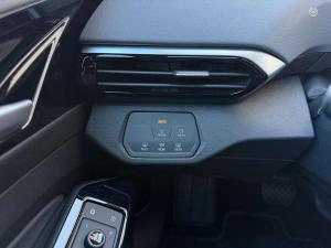 Black Volkswagen ID.4 2022 in Vilnius, with an engine capacity of 0.00 L and mileage of 65 thousand km for 26450 €, photo 16 on AUTOMOTO.COM.LV