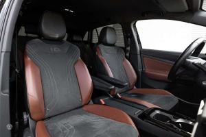 Black Volkswagen ID.4 2022 in Vilnius, with an engine capacity of 0.00 L and mileage of 134 thousand km for 25900 €, photo 23 on AUTOMOTO.COM.LV