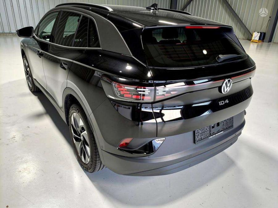 Melns Volkswagen ID.4 2023 Viļņa, ar dzinēja tilpumu 0.00 L un nobraukumu 114 tūkst. km par 26500 €, foto 3 vietnē AUTOMOTO.COM.LV