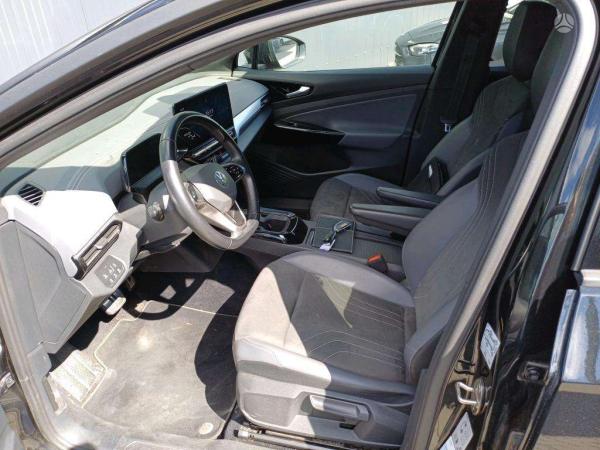 Melns Volkswagen ID.4 2023 Viļņa, ar dzinēja tilpumu 0.00 L un nobraukumu 114 tūkst. km par 26500 €, foto 5 vietnē AUTOMOTO.COM.LV