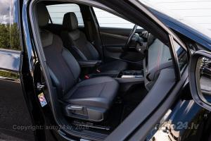 Black Volkswagen ID.4 2023 in Riga, with an engine capacity of 0.00 L and mileage of 72 thousand km for 34792 €, photo 7 on AUTOMOTO.COM.LV