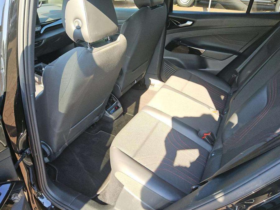 Black Volkswagen ID.4 2023 in Vilnius, with an engine capacity of 0.00 L and mileage of 178 thousand km for 24490 €, photo 13 on AUTOMOTO.COM.LV