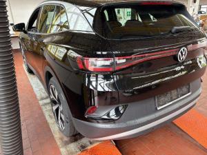Melns Volkswagen ID.4 2023 Viļņa, ar dzinēja tilpumu 0.00 L un nobraukumu 138 tūkst. km par 24490 €, foto 4 vietnē AUTOMOTO.COM.LV