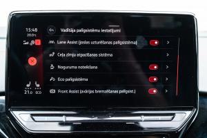 Black Volkswagen ID.4 2023 in Jelgava, with an engine capacity of 0.00 L and mileage of 91 thousand km for 33950 €, photo 15 on AUTOMOTO.COM.LV