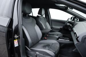 Melns Volkswagen ID.4 2022 Rīga, ar dzinēja tilpumu 0.10 L un nobraukumu 63 tūkst. km par 32800 €, foto 8 vietnē AUTOMOTO.COM.LV