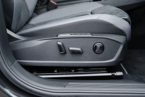 Melns Volkswagen ID.4 2022 Rīga, ar dzinēja tilpumu 0.10 L un nobraukumu 63 tūkst. km par 32800 €, foto 9 vietnē AUTOMOTO.COM.LV