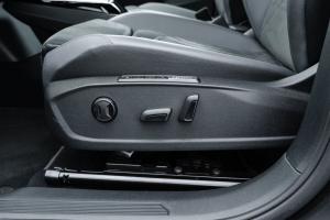 Melns Volkswagen ID.4 2022 Rīga, ar dzinēja tilpumu 0.10 L un nobraukumu 63 tūkst. km par 32800 €, foto 15 vietnē AUTOMOTO.COM.LV