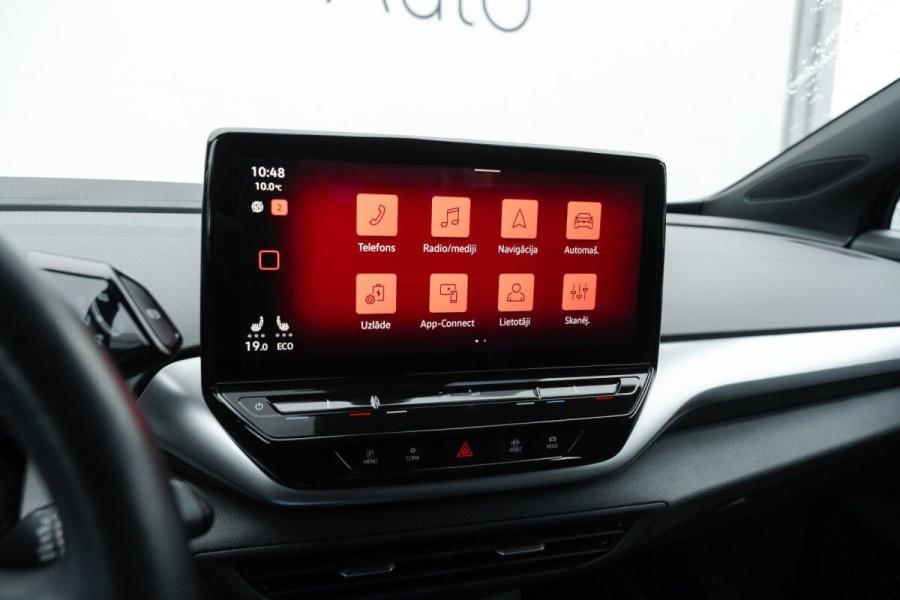Melns Volkswagen ID.4 2022 Rīga, ar dzinēja tilpumu 0.10 L un nobraukumu 63 tūkst. km par 32800 €, foto 24 vietnē AUTOMOTO.COM.LV