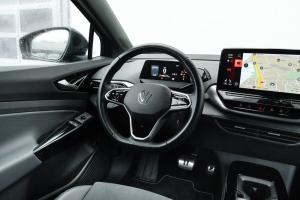 Melns Volkswagen ID.4 2022 Rīga, ar dzinēja tilpumu 0.10 L un nobraukumu 63 tūkst. km par 32800 €, foto 37 vietnē AUTOMOTO.COM.LV