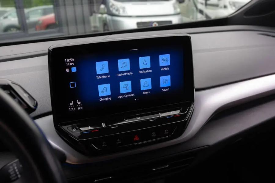 Zils Volkswagen ID.4 2020 Jelgava, ar dzinēja tilpumu 0.00 L un nobraukumu 172 tūkst. km par 19900 €, foto 22 vietnē AUTOMOTO.COM.LV