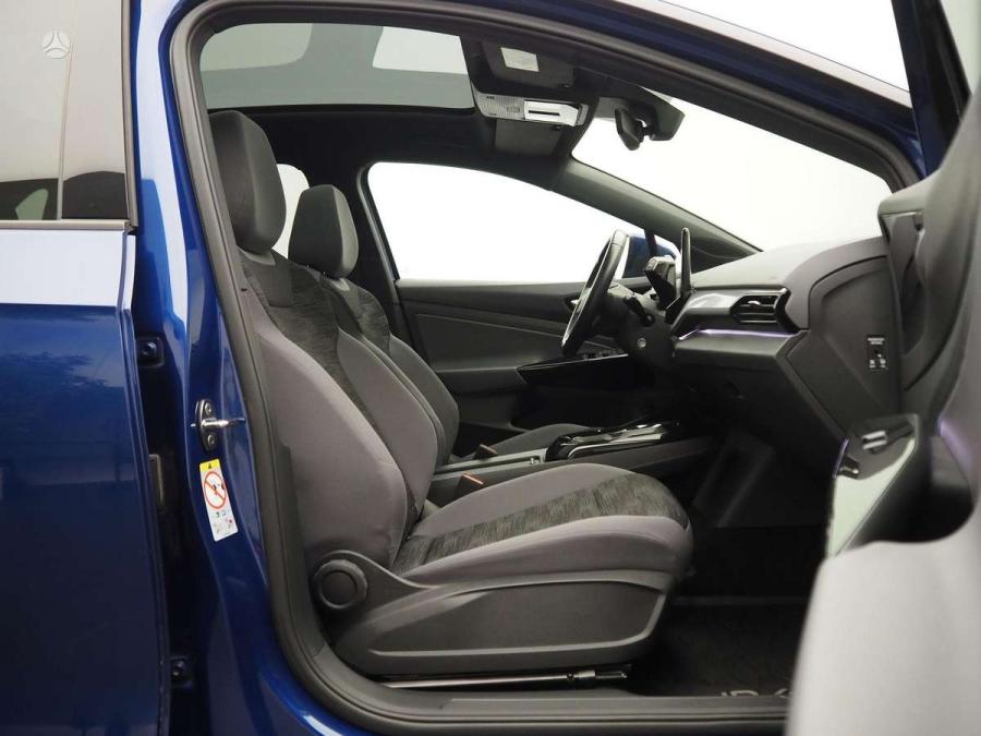 Blue Volkswagen ID.4 2022 in Vilnius, with an engine capacity of 0.00 L and mileage of 52 thousand km for 27200 €, photo 11 on AUTOMOTO.COM.LV