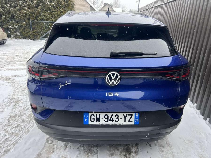Blue Volkswagen ID.4 2024 in Kaunas, with an engine capacity of 0.00 L and mileage of 31 thousand km for 16500 €, photo 1 on AUTOMOTO.COM.LV
