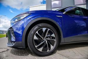 Blue Volkswagen ID.4 2021 in Kaunas, with an engine capacity of 0.00 L and mileage of 71 thousand km for 23950 €, photo 7 on AUTOMOTO.COM.LV