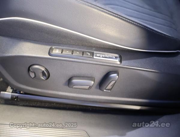Zils Volkswagen ID.4 2022 Tallina, ar dzinēja tilpumu 0.00 L un nobraukumu 63 tūkst. km par 29900 €, foto 11 vietnē AUTOMOTO.COM.LV